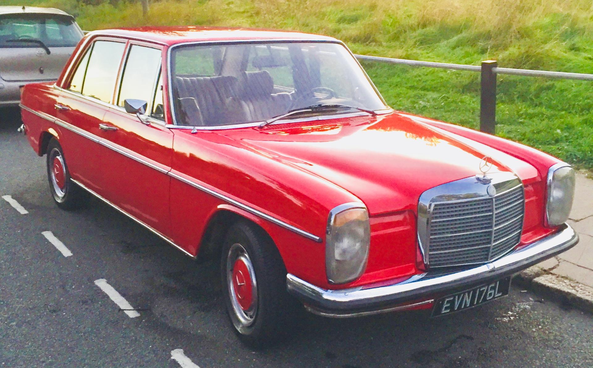 Classic Mercedes Benz 220 Cars for Sale | CCFS