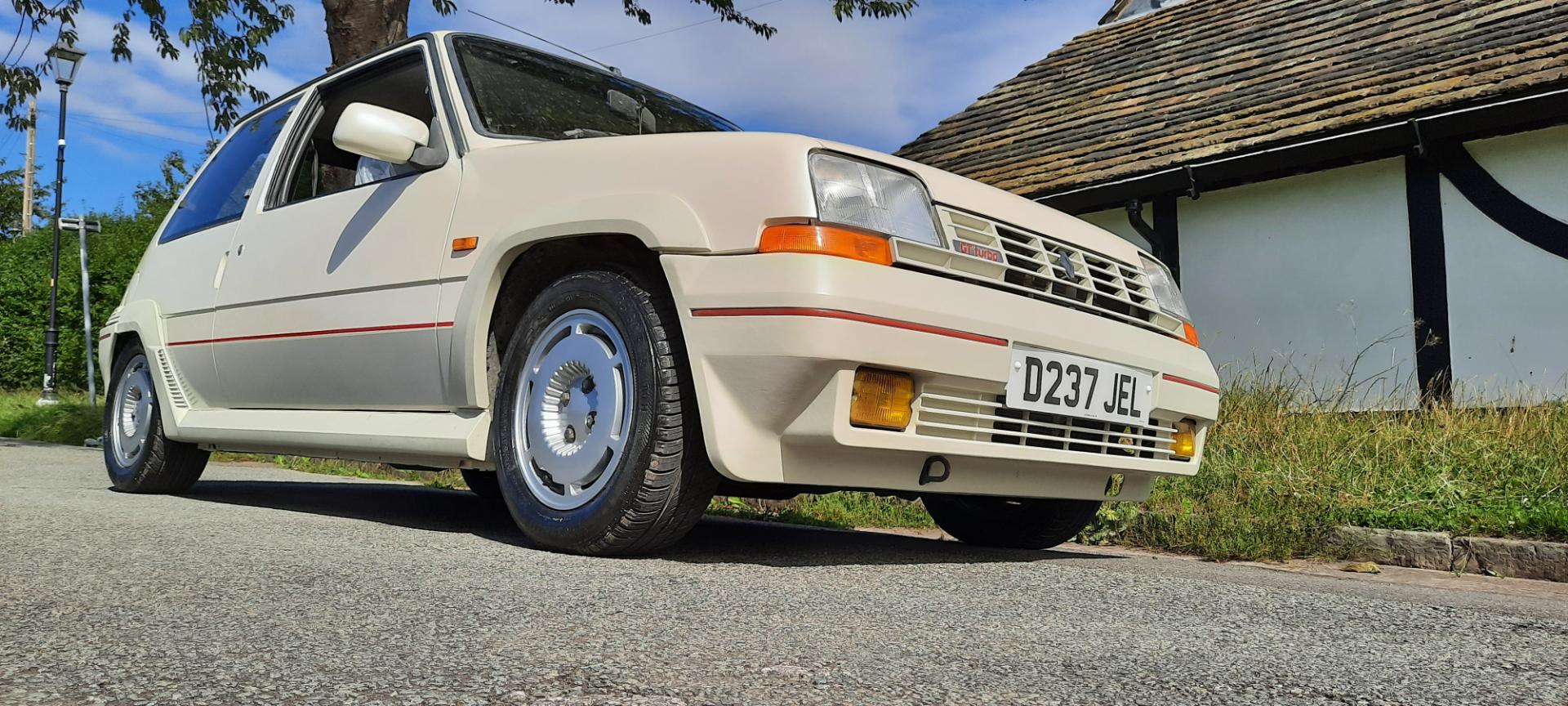 Classic Renault 5 Cars for Sale | CCFS