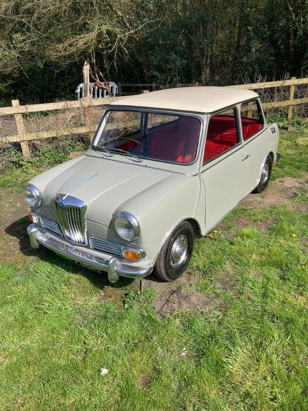 Classic Riley Elf Cars for Sale | CCFS