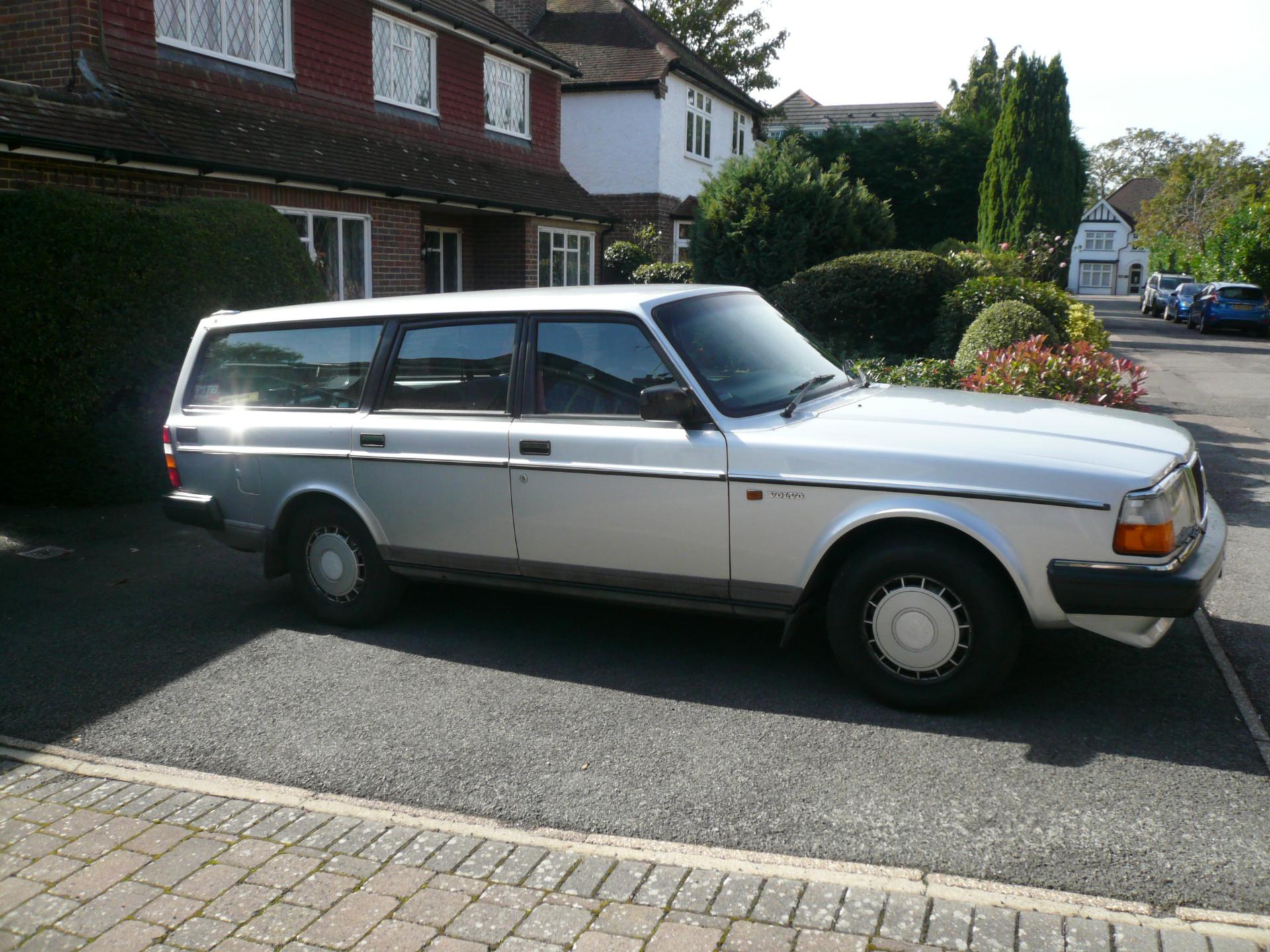 Classic Volvo 240 Cars for Sale | CCFS